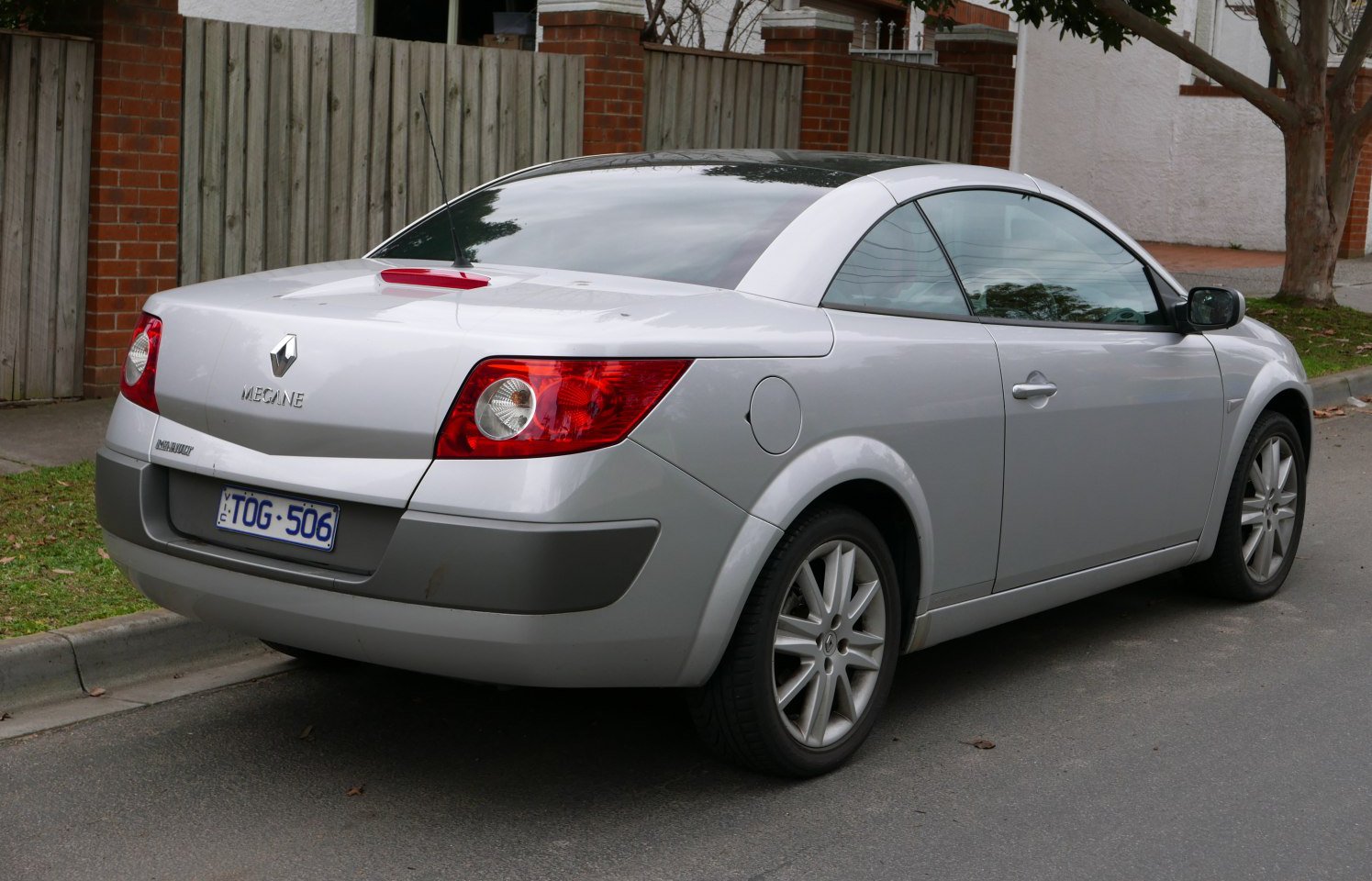 Renault Megane II CC 1.9 dCi (120 Hp)